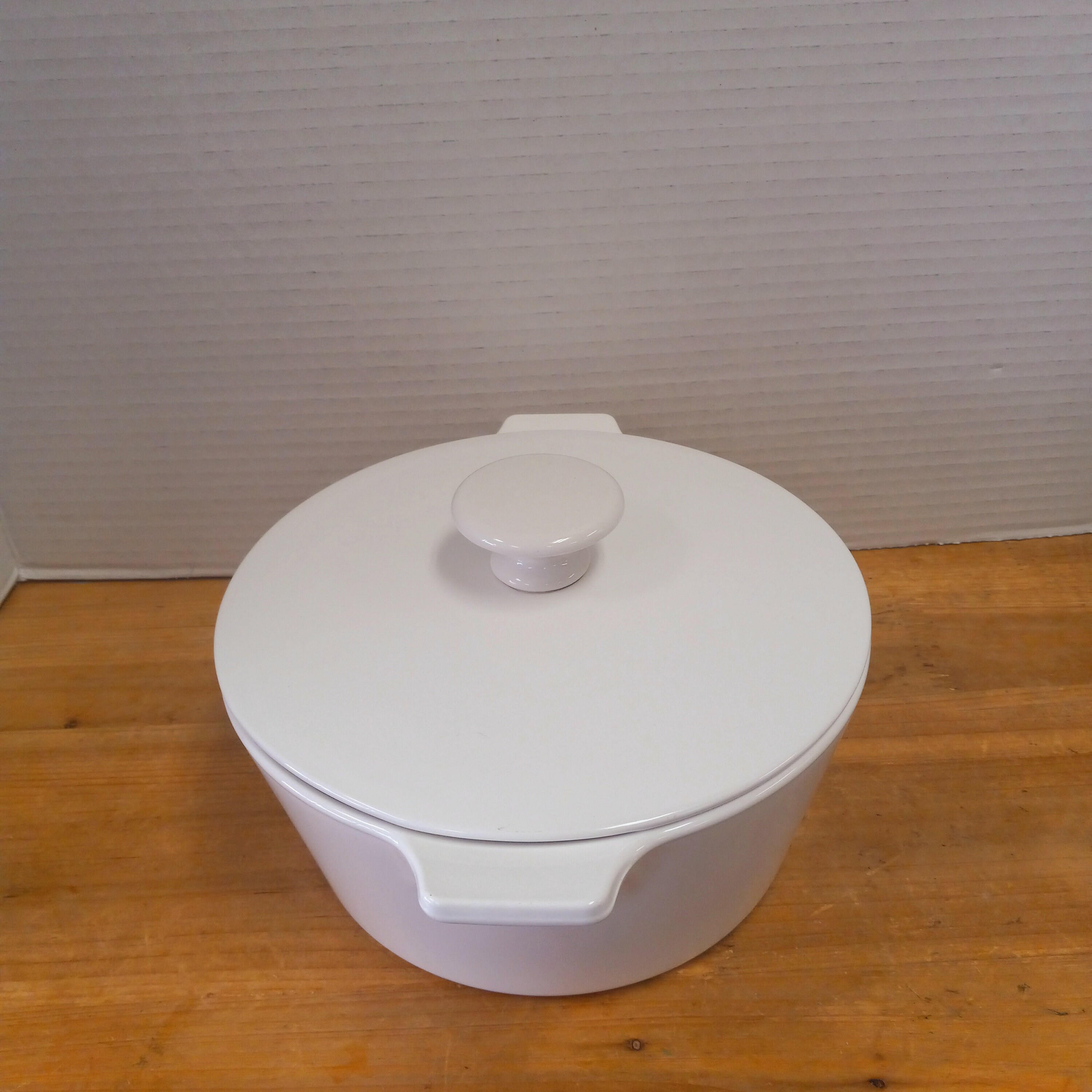 Vintage Corning Ware Centura Covered Serving Bowl, White Corning Ware ...
