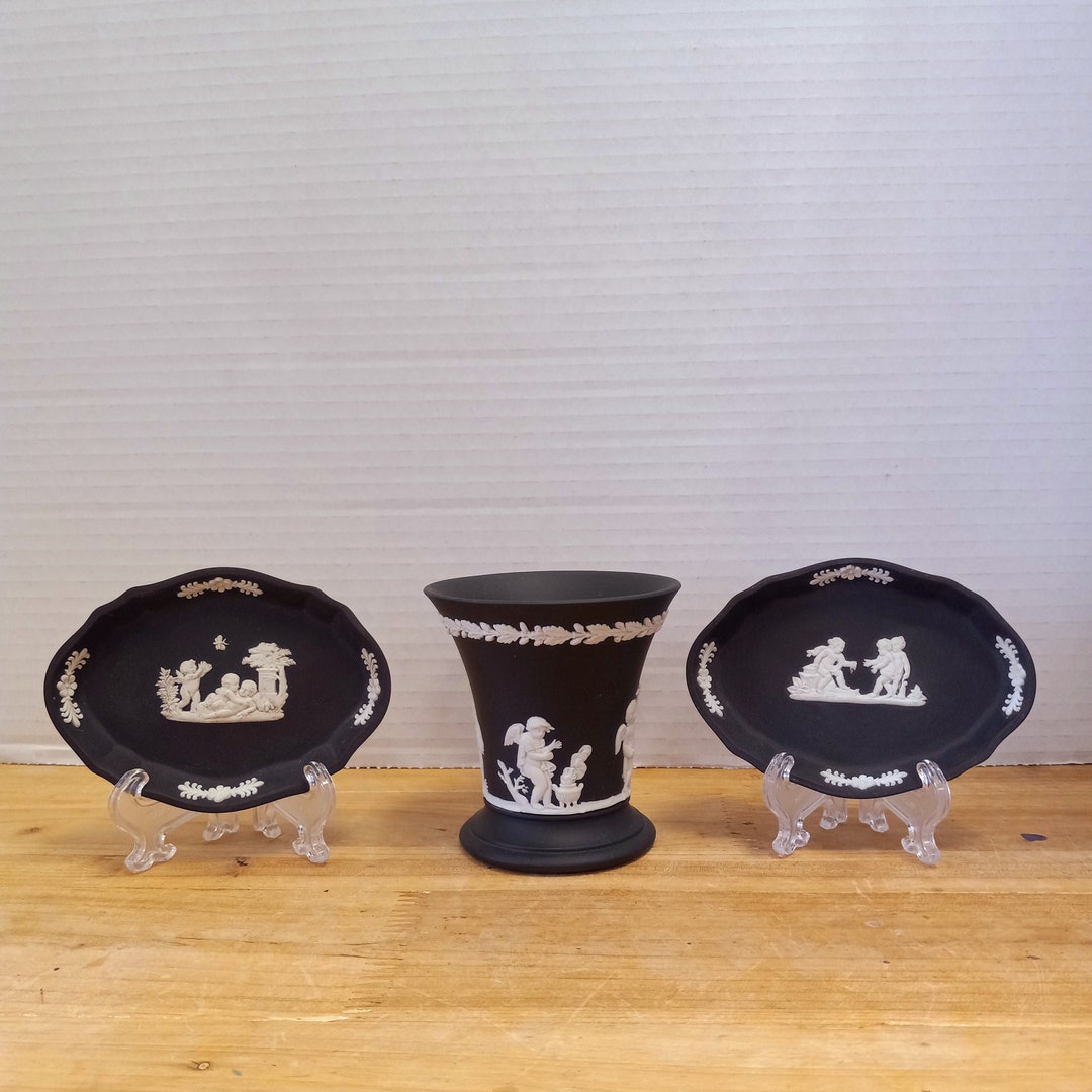 Wedgwood Black Jasperware: Cherubs at Play Vase or Dish - Etsy