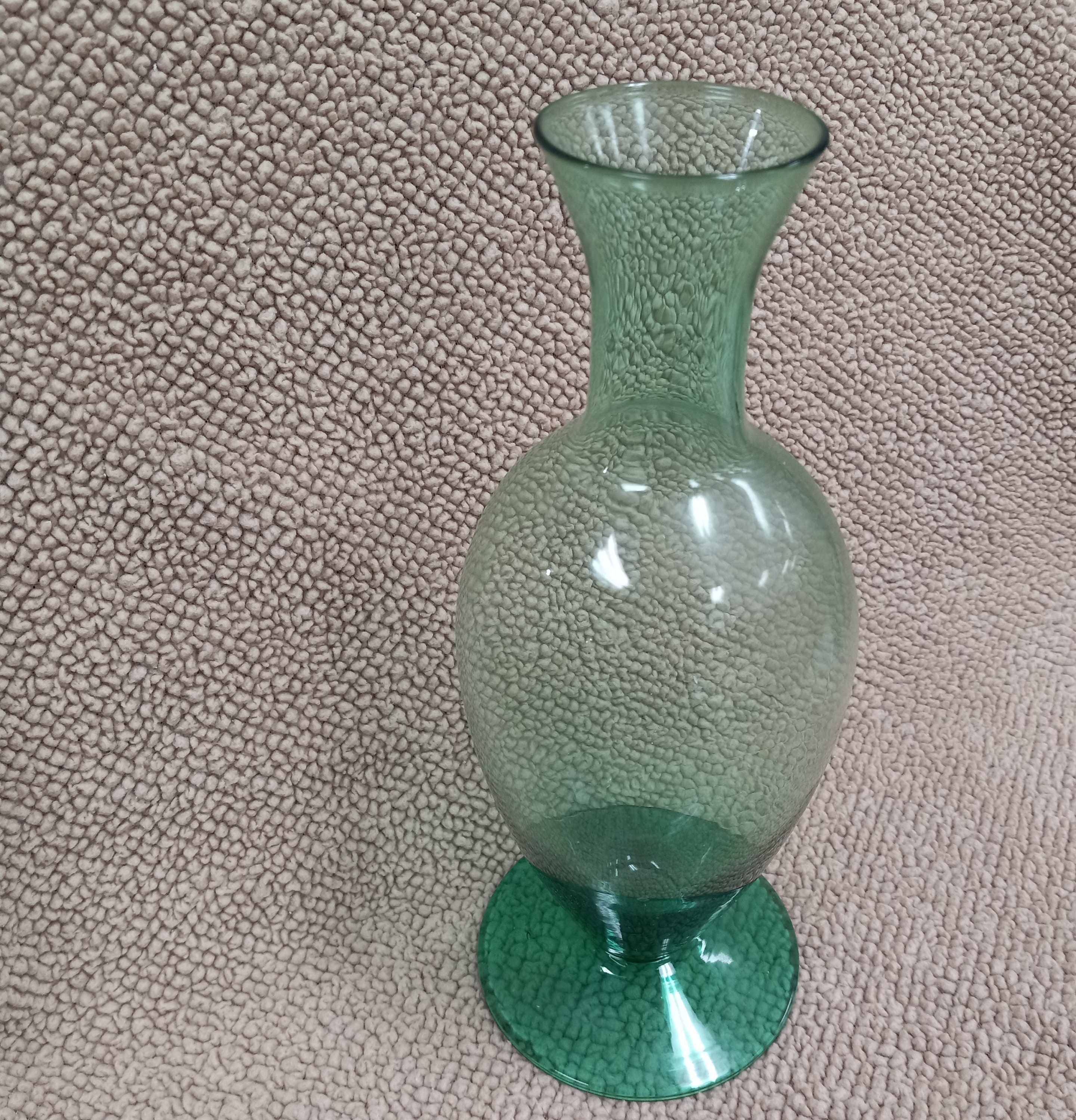 Mid Century Modern Light Green Glass Vase, MCM Green Glass Vase, Art ...