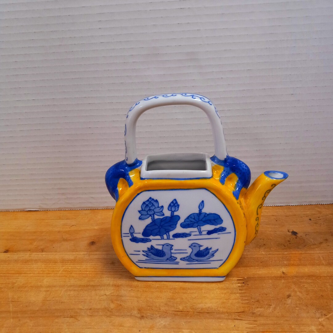 Vintage Chinese Teapot With Ducks on Lake, Collectible Teapot ...
