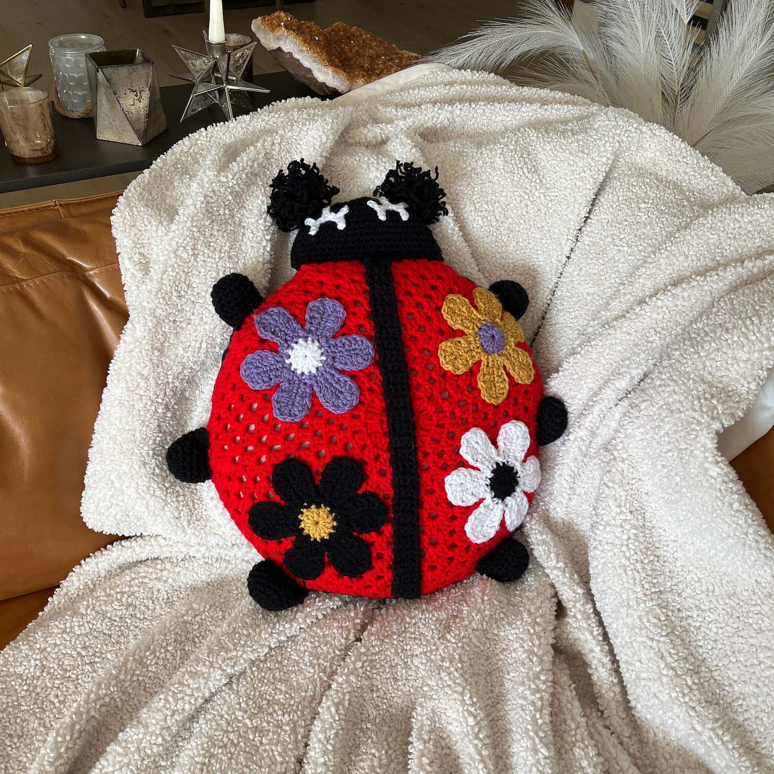 Crochet Ladybug Throw Pillow Pattern - Etsy