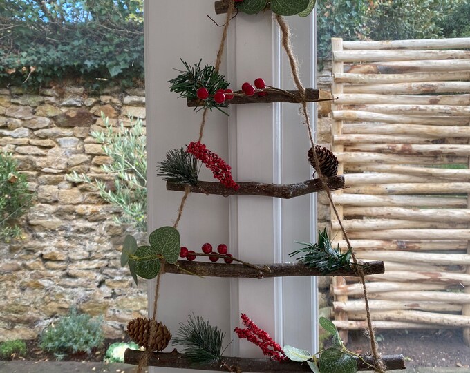 Wooden Pinecone & Red Berry Twig Rung Rope Ladder Wall Decoration ...