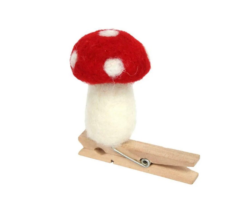 SET OF 6 Felt Wool Toadstool Peg Clip on Christmas Decoration, Red ...