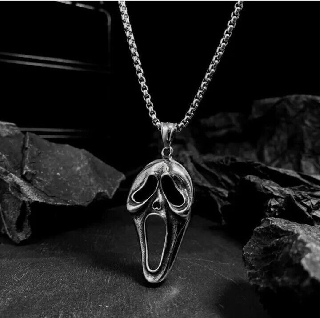 SCREAM MOVIE NECKLACE/ Horror Mask Necklace/ Halloween Scream - Etsy