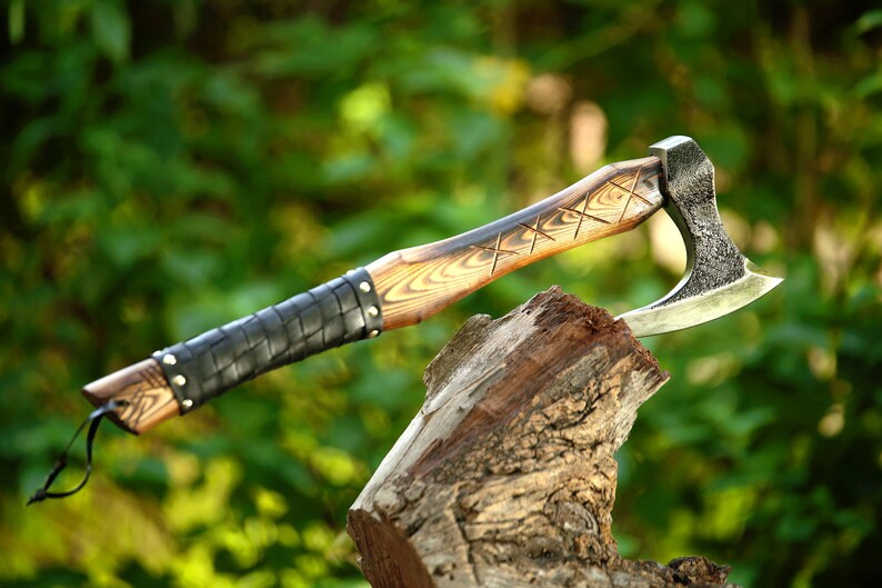 Ragnar Lothbrok Viking Axe: Personalized Damascus Bearded Axe - Etsy