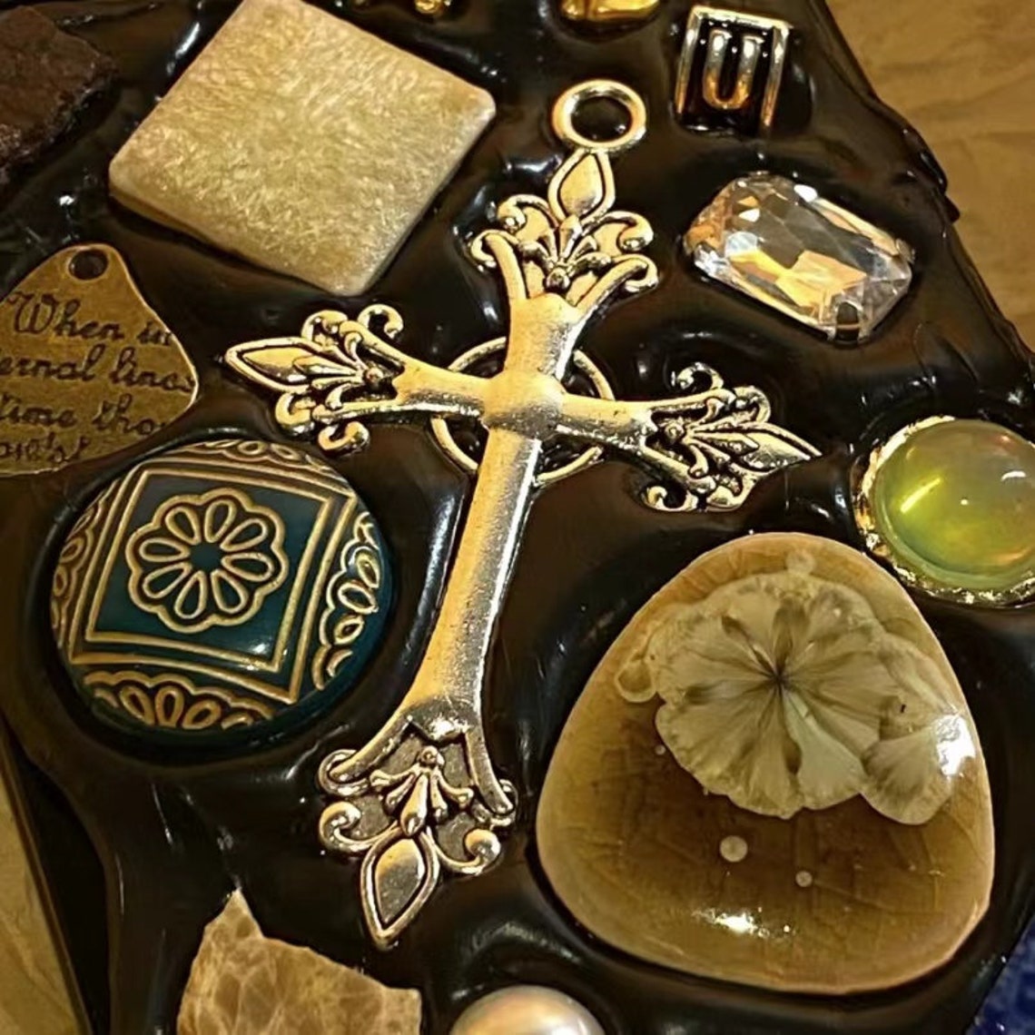 Retro Gothic Black Beige Baroque Art Collage Cross Aesthetics Decoden ...