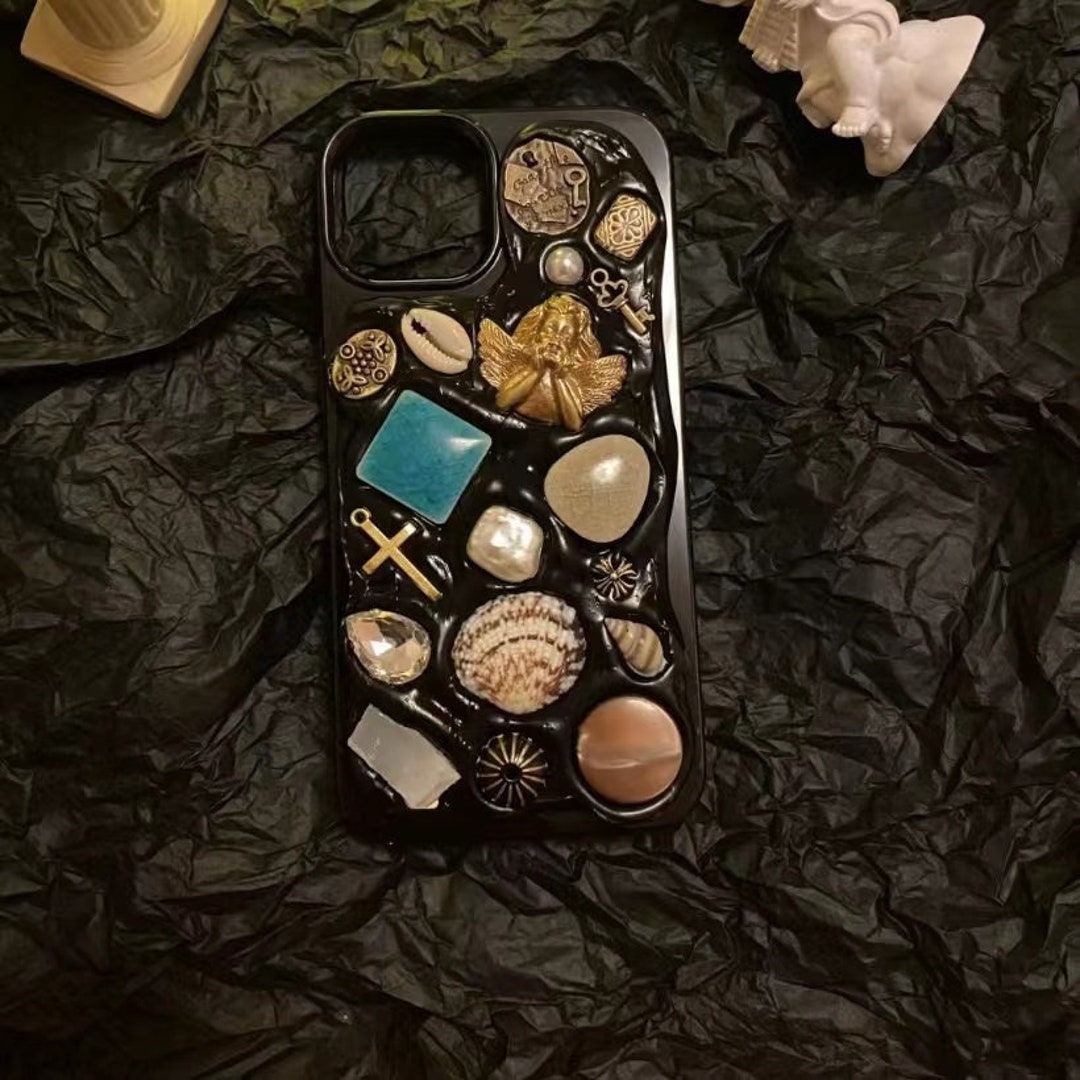 Handmade Shell and Stones Decoden Phone Case | Dark Style Phone Case ...