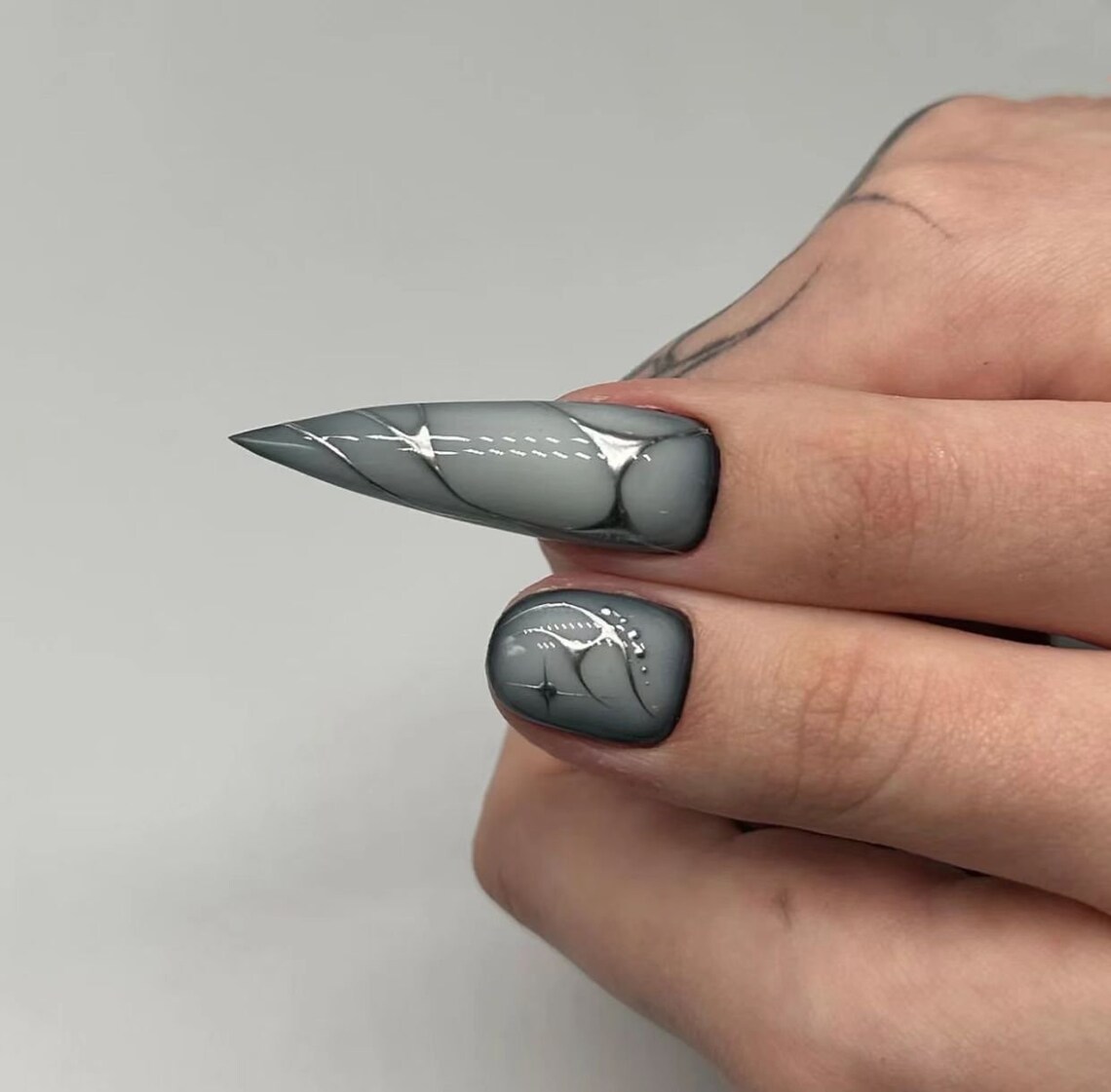 Handmade Metal Silver Press on Nail | Cool Gray Fashion Fake Nails ...