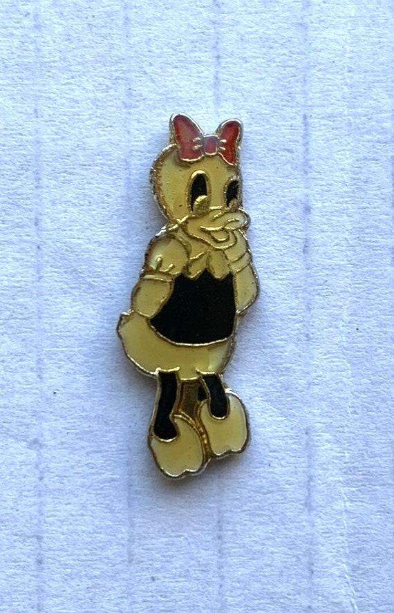 Daisy Duck Enamel Pin, Vintage, Souvenir Pin, Backpac… - Gem