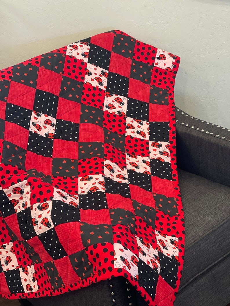The “lovebug” Ladybug Quilt Crib Baby Quilt READY TO SHIP!! - Etsy
