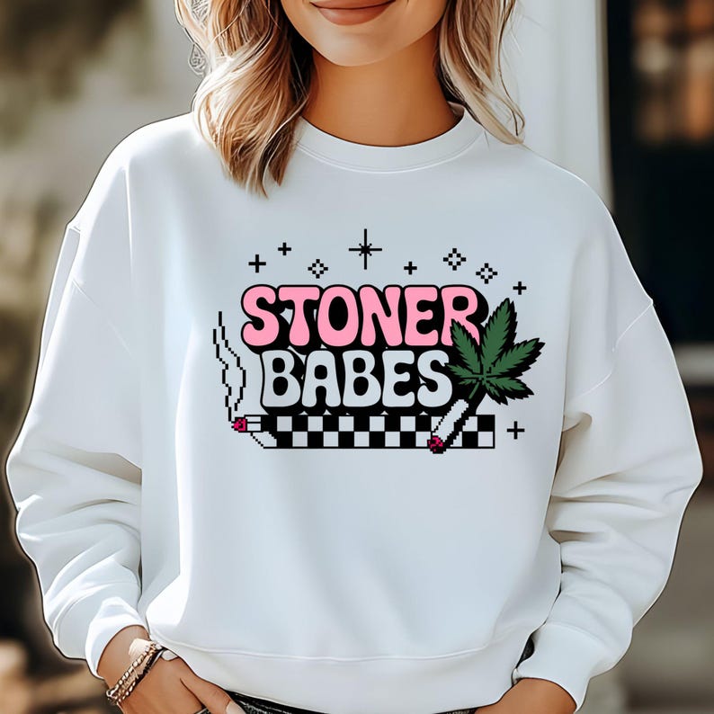 Stoner Babes - Stoners Exclusive T-shirt Design | 420 Cannabis Leaf ...