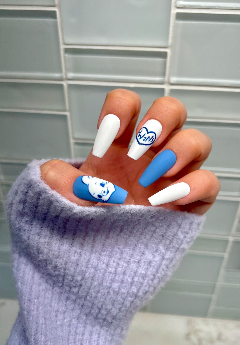 Newjeans Ditto Press on Nails K-pop Press on Nails High - Etsy