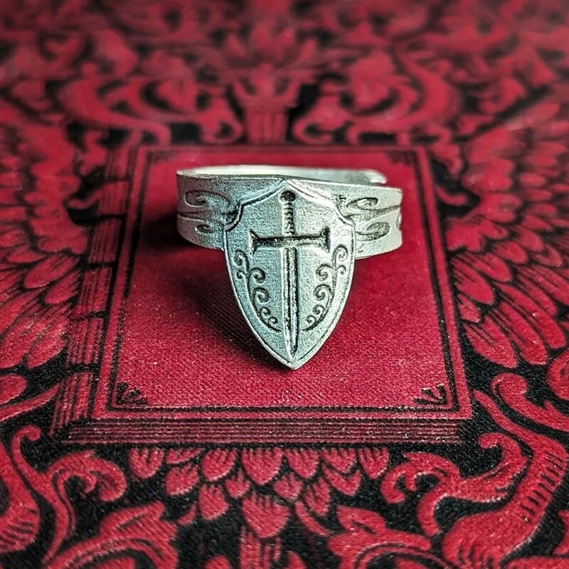 Shield Ring - Etsy