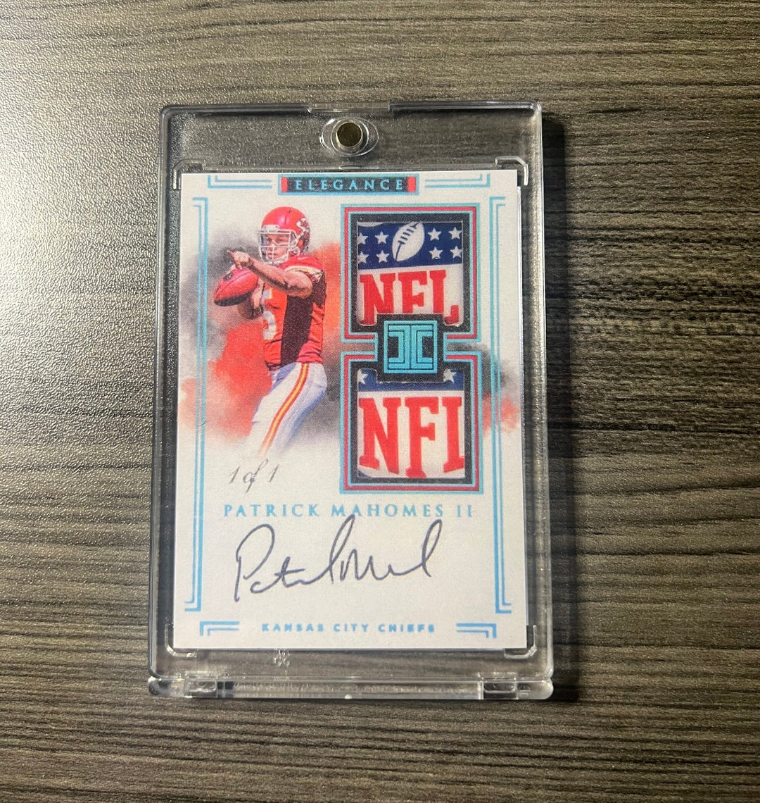 Patrick Mahomes 2017 Impeccable Elegance RC Dual NFL Logo Autograph 107 ...
