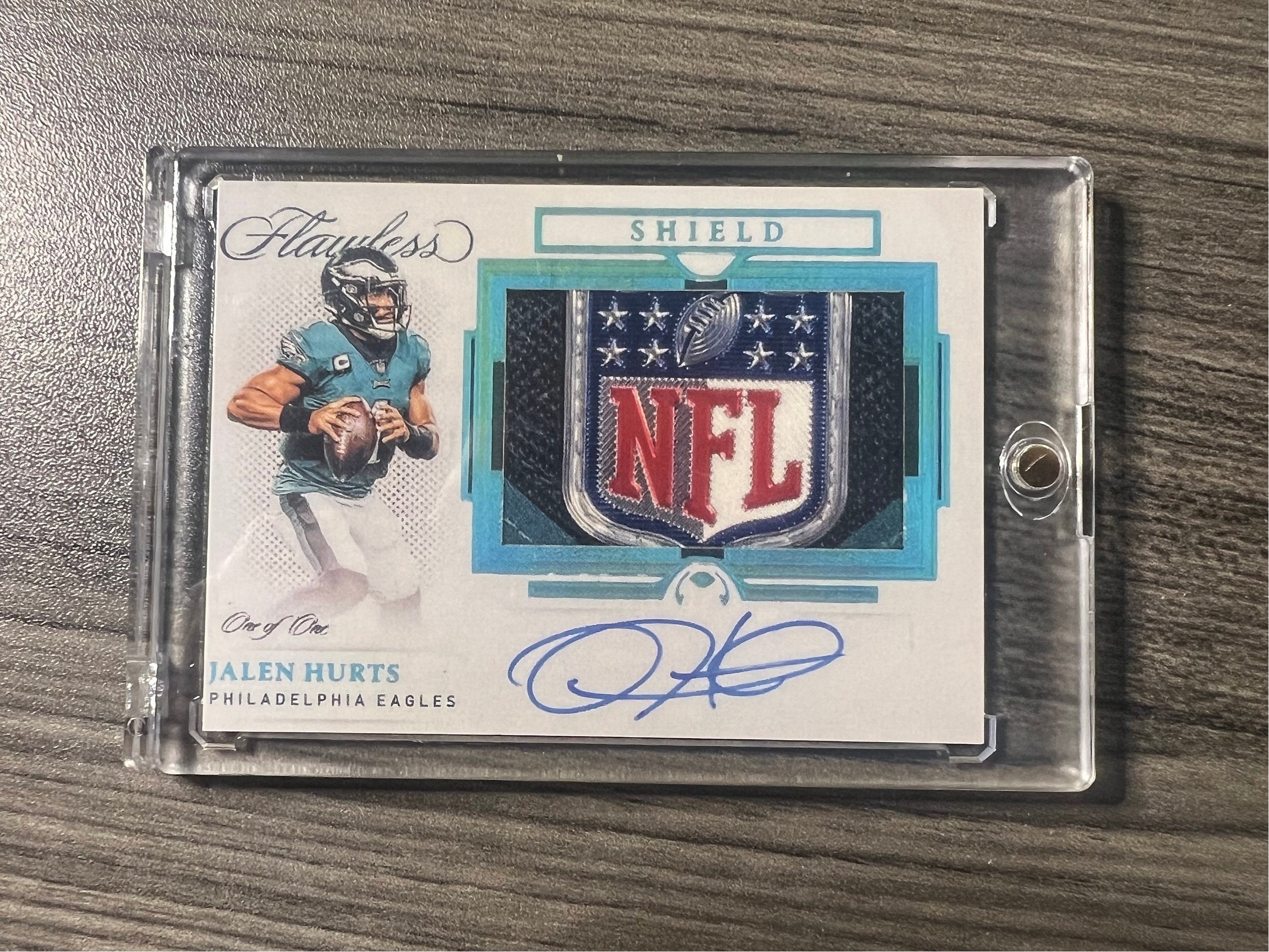 Jalen Hurts 2021 Flawless Shield Signatures LSS-JHU NFL Shield Patch ...