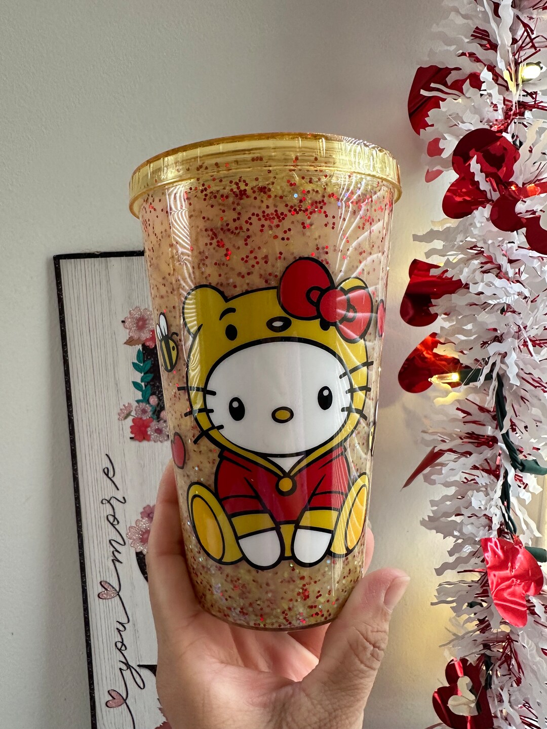 Hello Kitty Winnie the Pooh Tumbler/ Yellow and Red Glitter/ Water ...