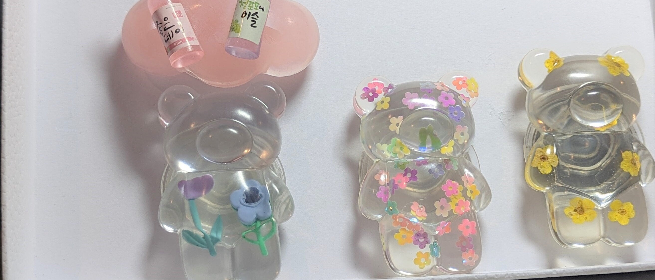 Clear Resin Bear Device Grip With Flowers. Great for Phones - Etsy