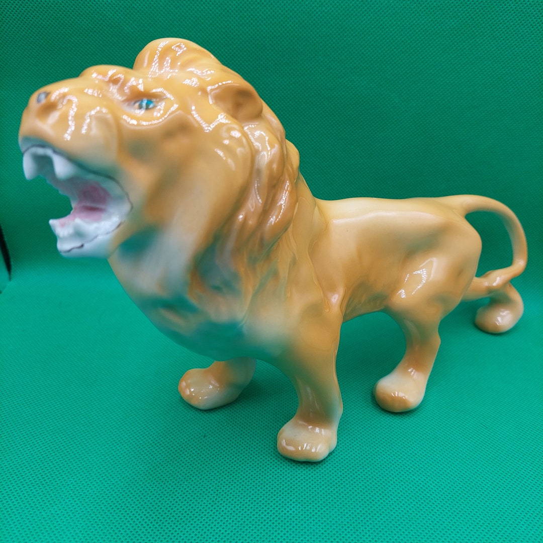 VINTAGE LION Mid-century Porcelain Lion Figurine Alba Iulia Porcelain ...