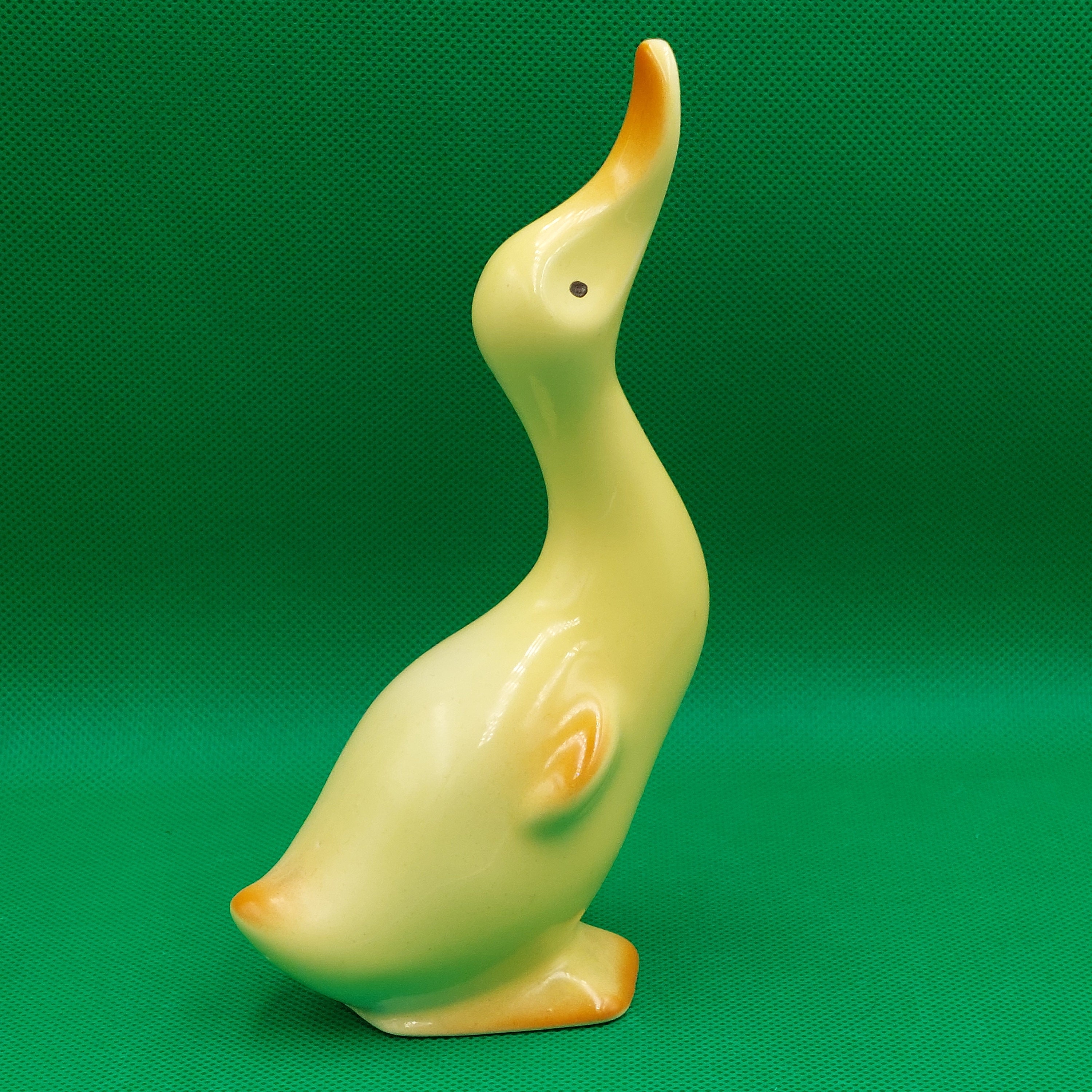 LITTLE YELLOW DUCK Vintage Ceramic Duck Figurine Hungary - Etsy