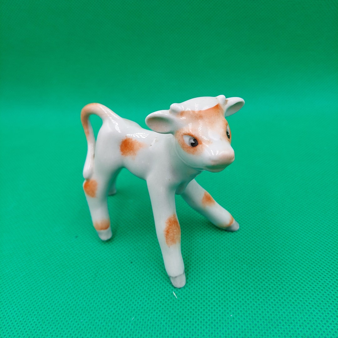 VINTAGE LITTLE CALF Porcelain Calf Figurine Hungarian Drasche Porcelain ...