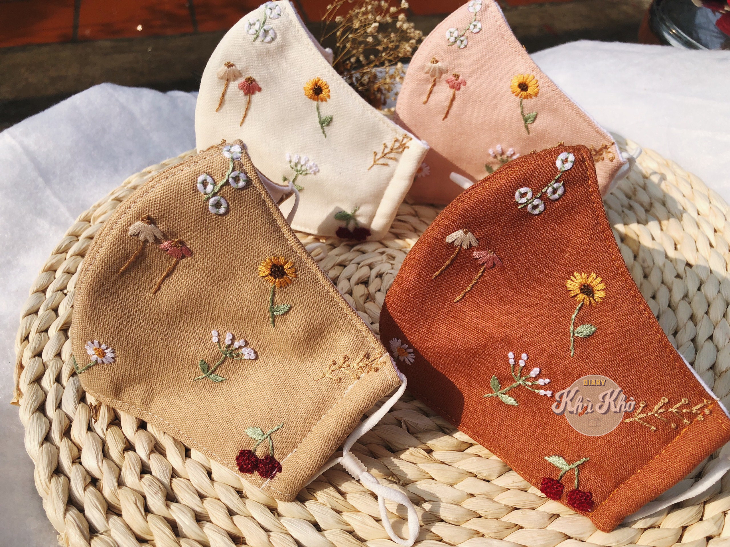 Hand Embroidered 3 Layer Linen Face Mask / Floral Hand Embroidered Mask ...