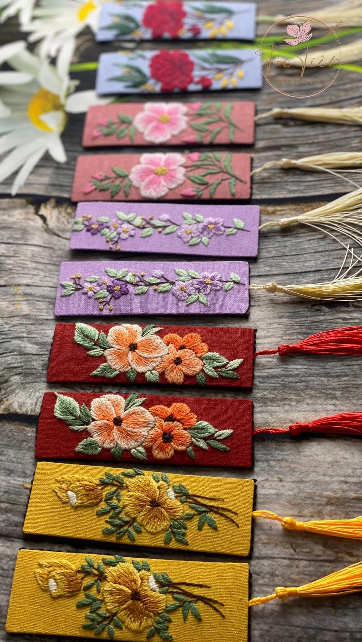 Flower Hand Embroidered Bookmark / Handmade Flower Embroidery Bookmarks ...