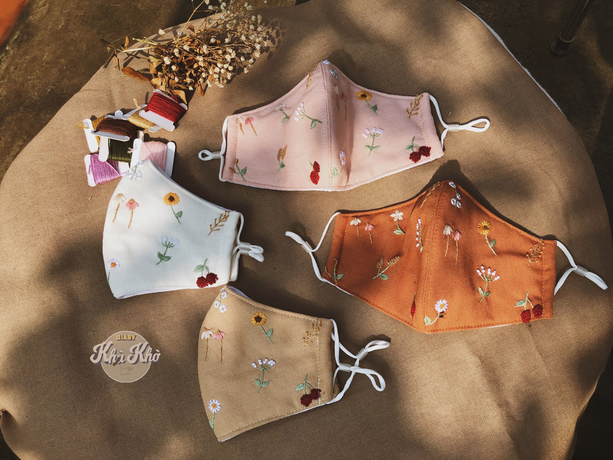 Hand Embroidered 3 Layer Linen Face Mask / Floral Hand Embroidered Mask ...
