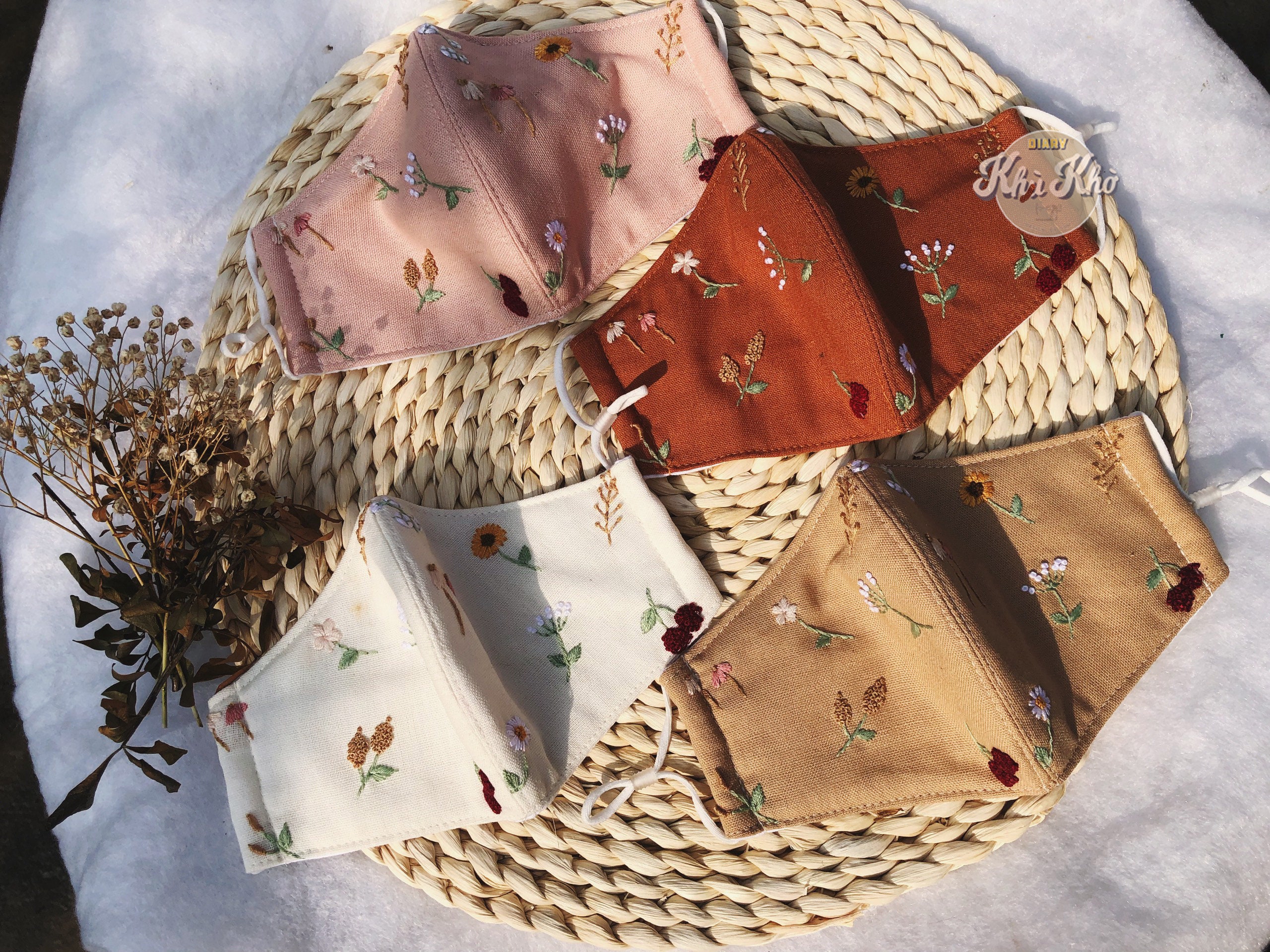 Hand Embroidered 3 Layer Linen Face Mask / Floral Hand Embroidered Mask ...