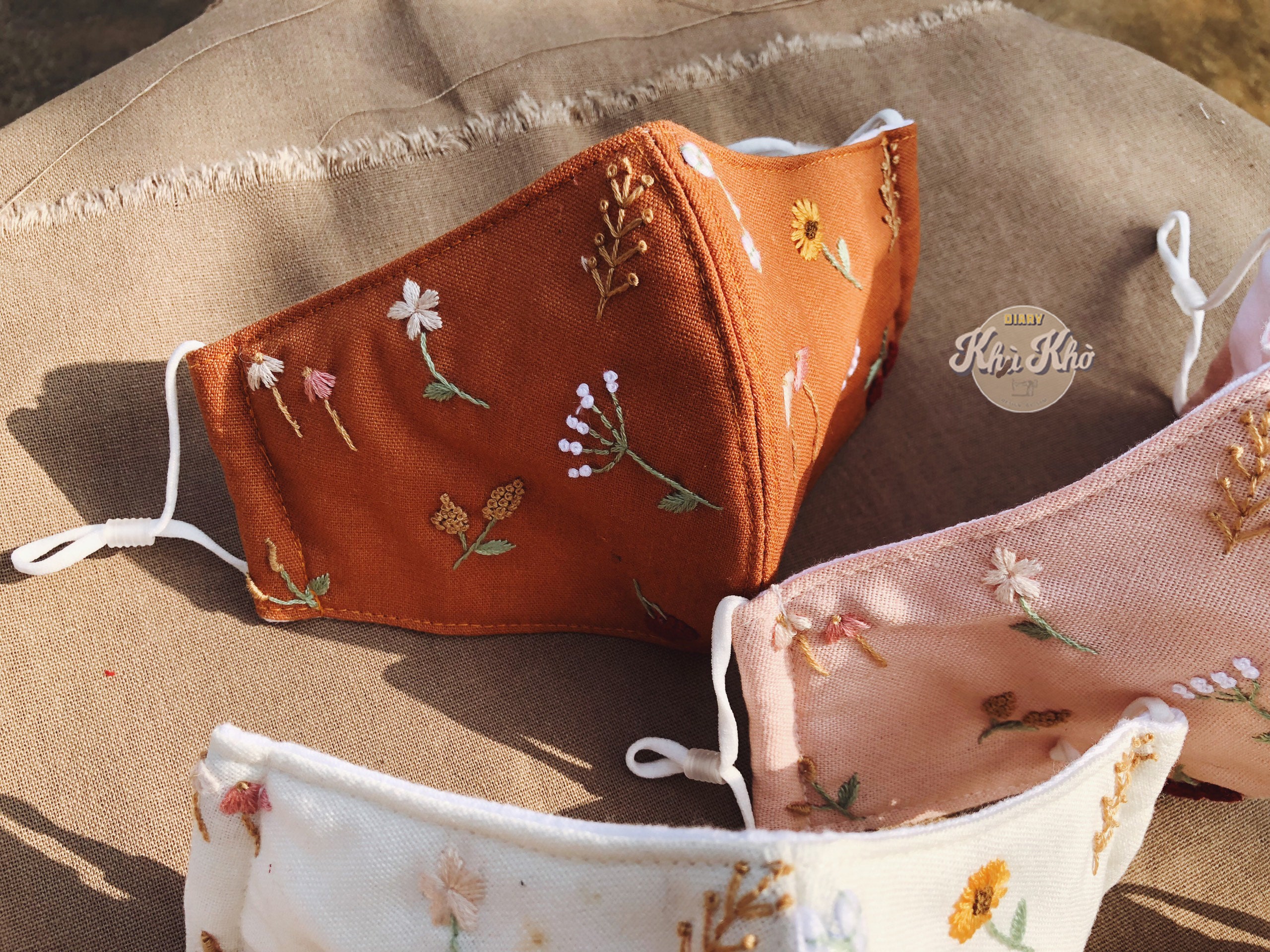 Hand Embroidered 3 Layer Linen Face Mask / Floral Hand Embroidered Mask ...