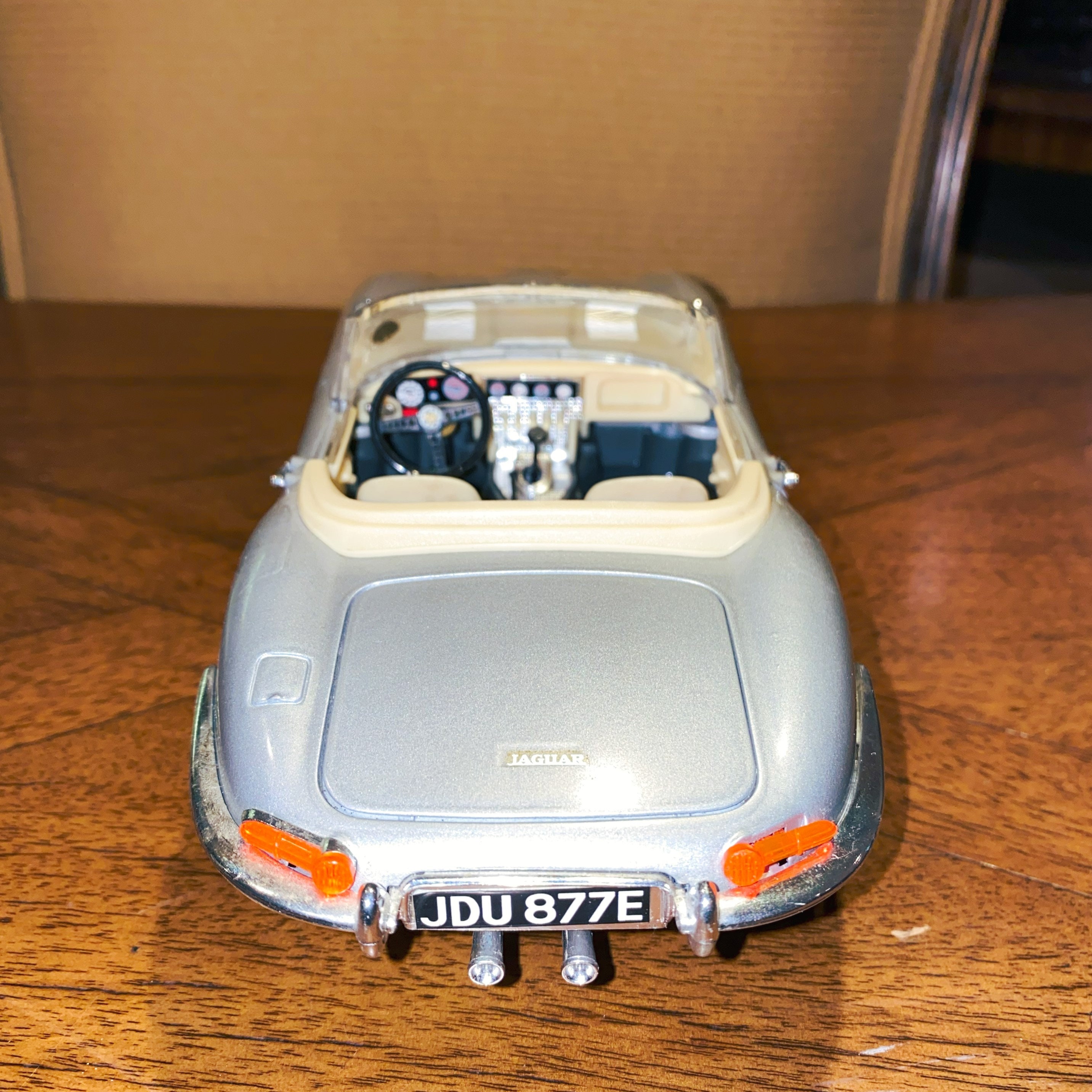 Bburago Jaguar E 1961 Silver Model Car 1/18 Scale - Etsy