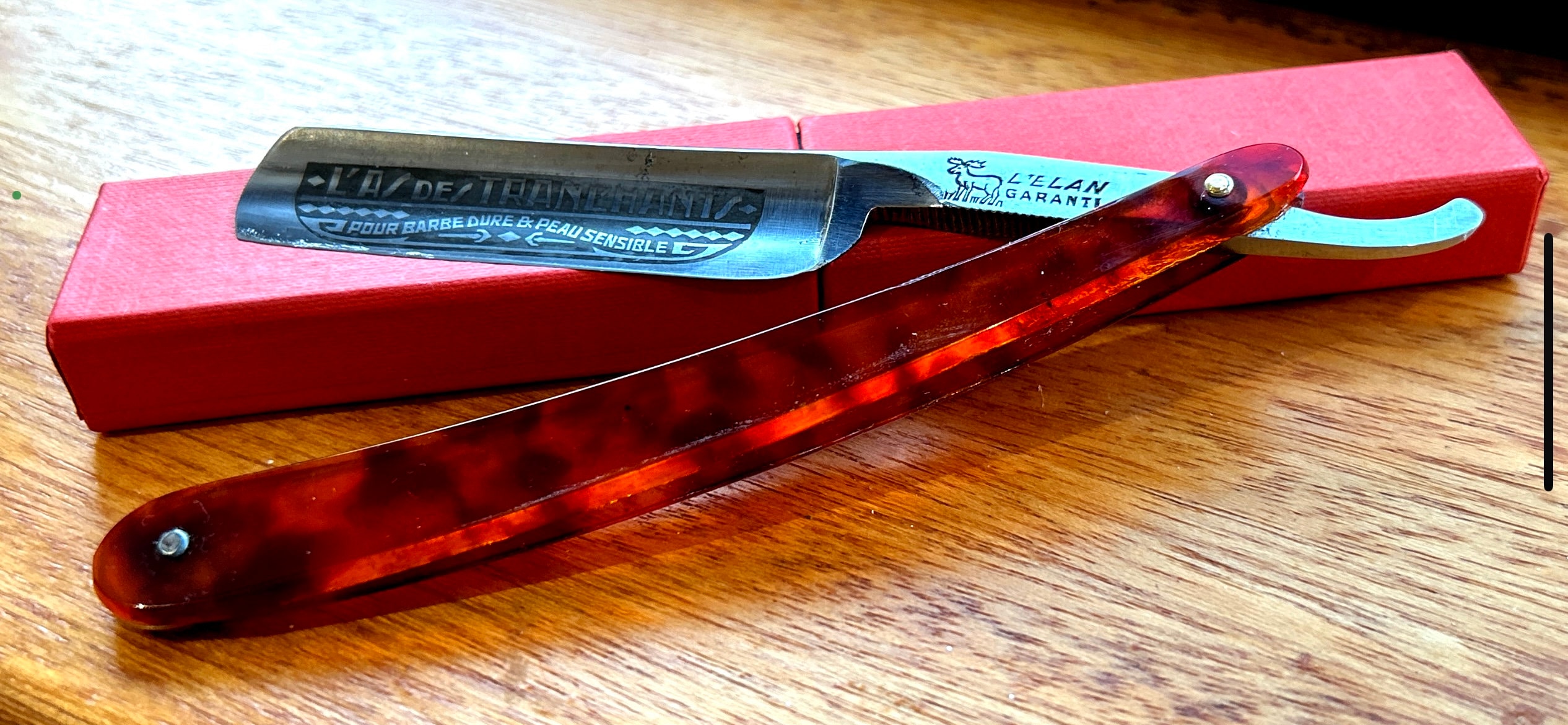 Red Textured Paper Traditionally Made Straight Razor Box, Fits 5/8” & 6 ...