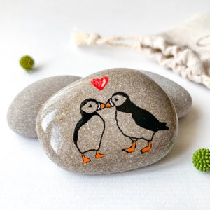 Personalized Small Gift for Boyfriend Girlfriend Puffins Bird Pebble ...