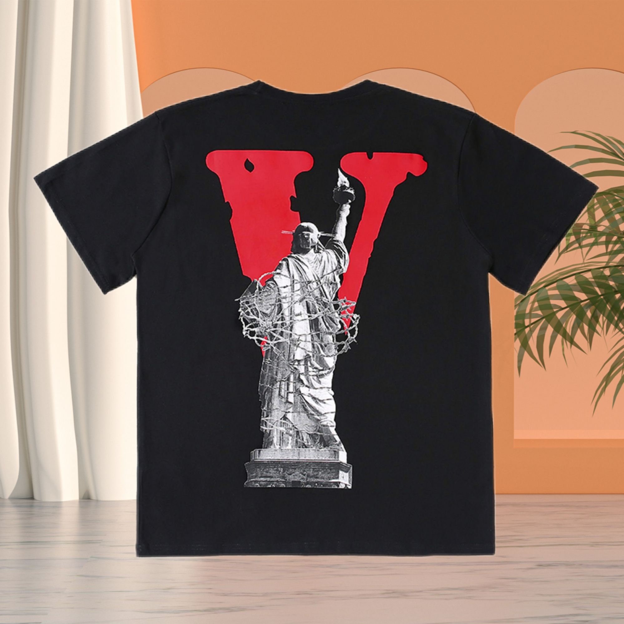 Camiseta V-Lone, Camiseta V.Lone con Estampado De Letras Grandes En V ...