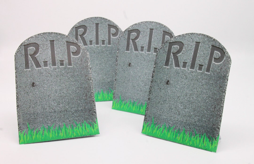 Realistic Gravestone/ Tombstone R.I.P. Place Cards Scary Halloween ...
