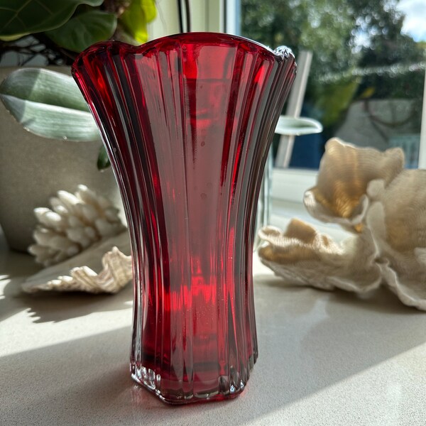 Red Glass Vases - Etsy