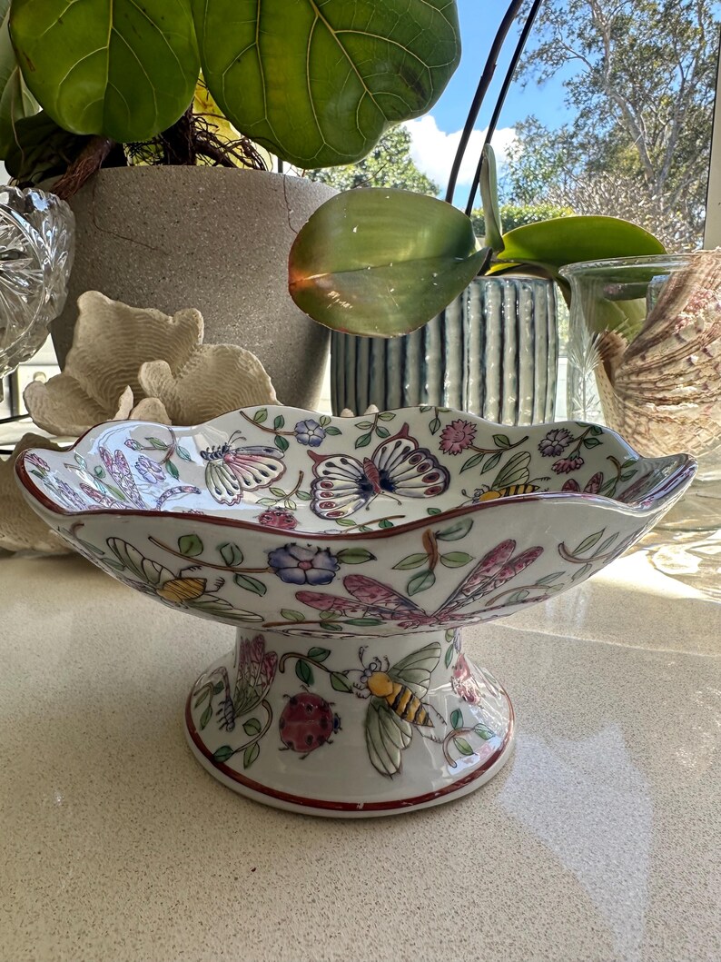 Chinese Pedestal Bowl Exquisite Vintage Chinese Footed Bowl Featuring ...