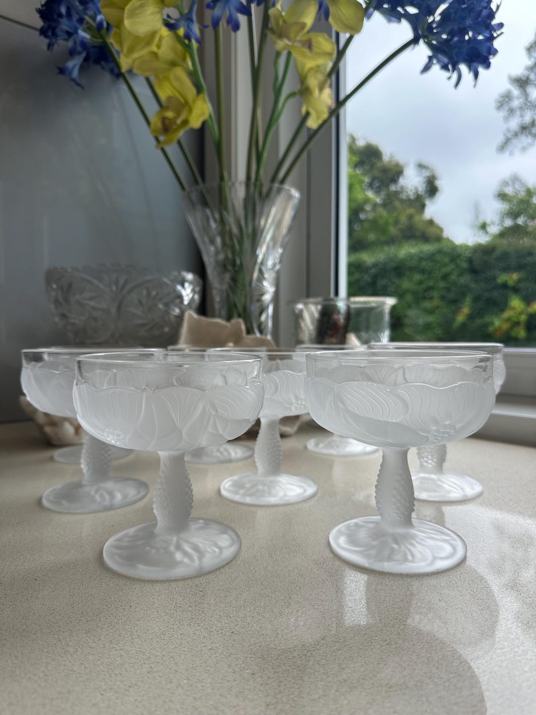 Frosted Glass Dessert Compote Bowls: Elegant Pedestal Dessert Bowls Set ...