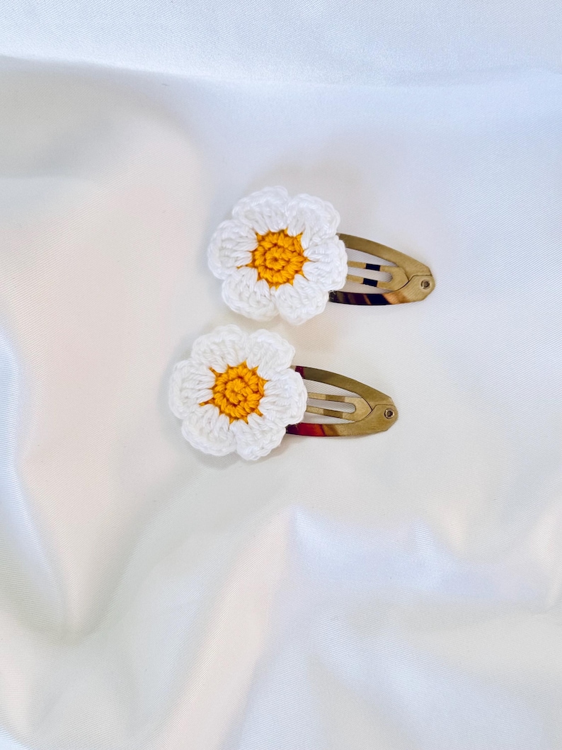 Crochet Daisy Hair Clip Pair, Floral Snap Clips, Detachable Flower Clip ...