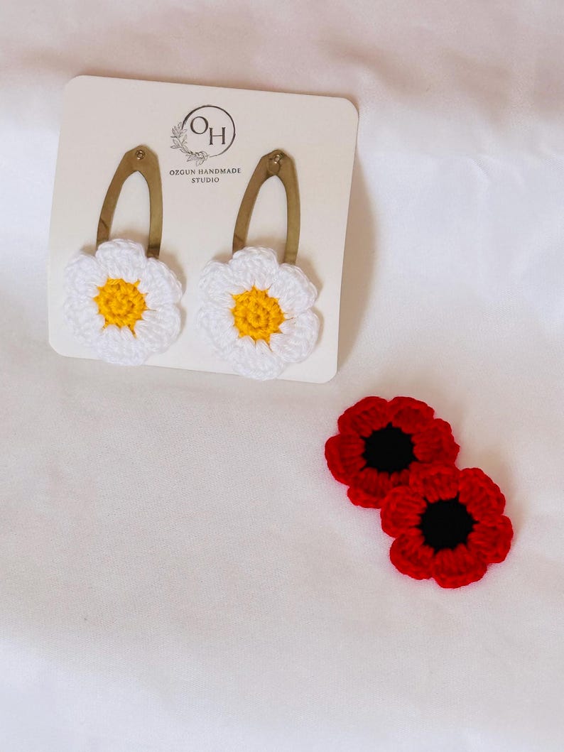 Crochet Daisy Hair Clip Pair, Floral Snap Clips, Detachable Flower Clip ...
