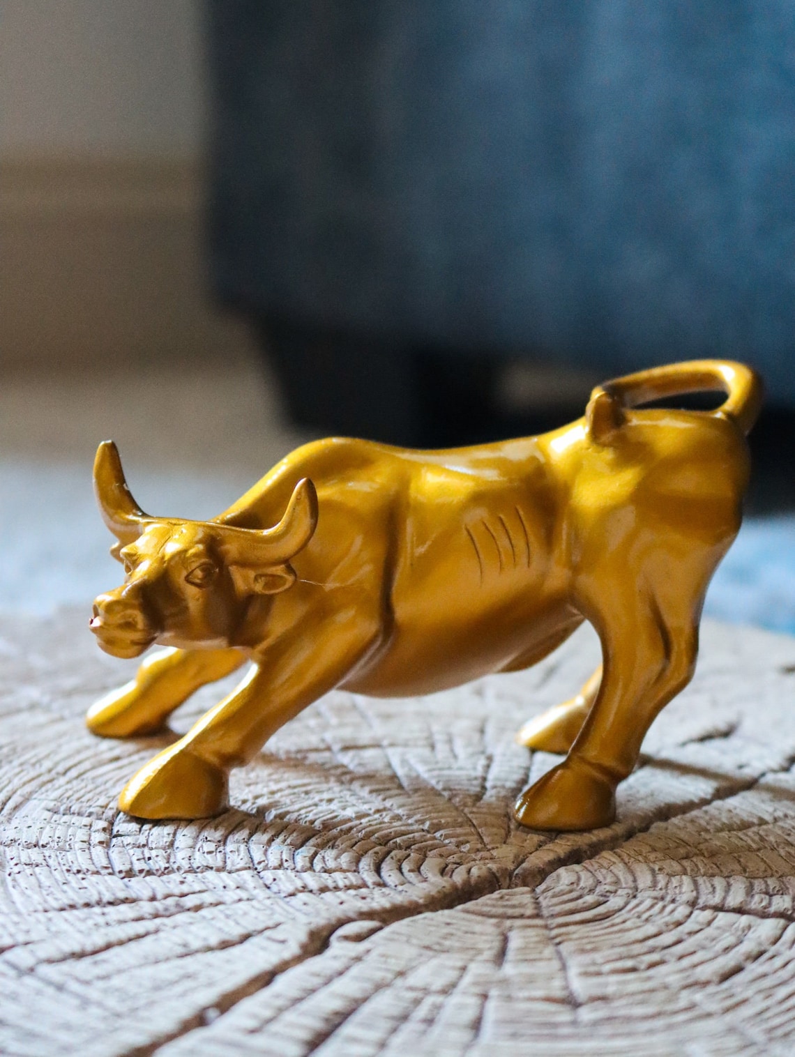 Wall Street Bull Figurine, Charging Bull, Desk Decor, Christmas Gift ...