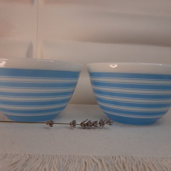 Pyrex Bowls - Etsy