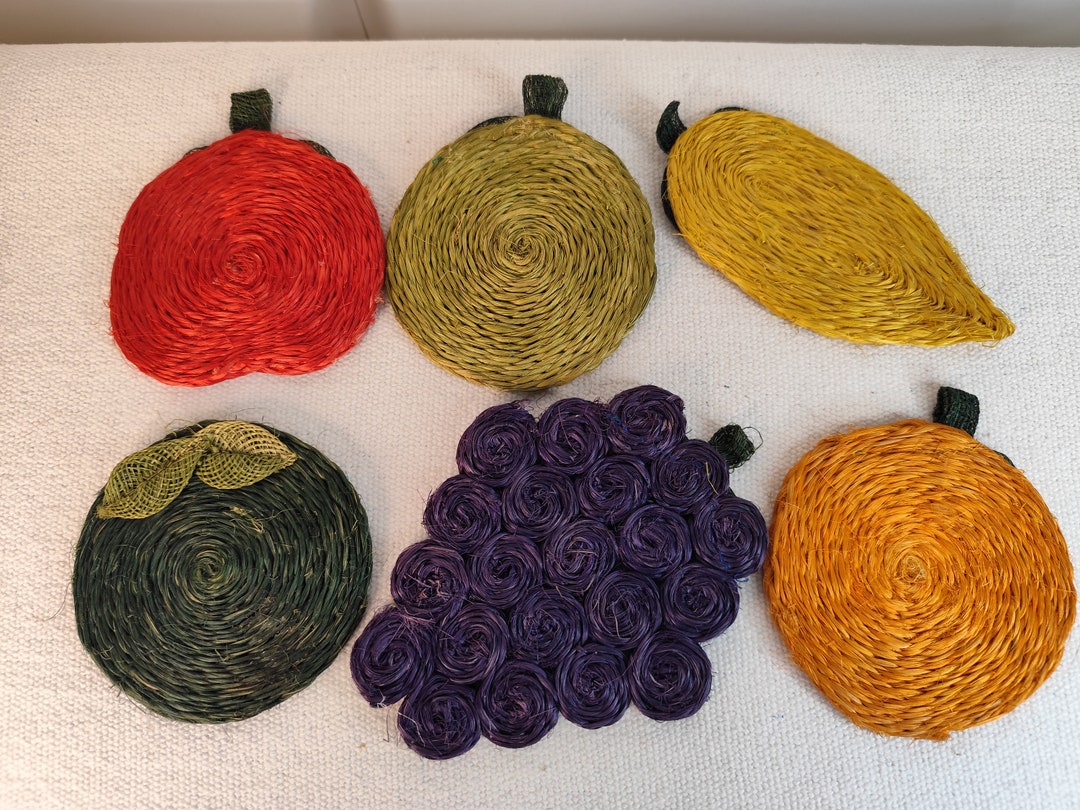 Set of 6 Vintage Fruit-shaped Straw Coasters - Etsy