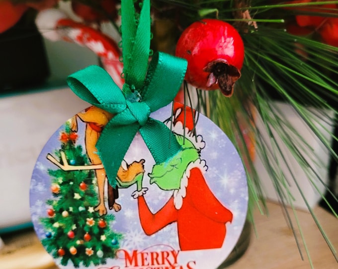 Large Leaning Grinch Style Christmas Tree, Live Edge Tree Trunk Base ...