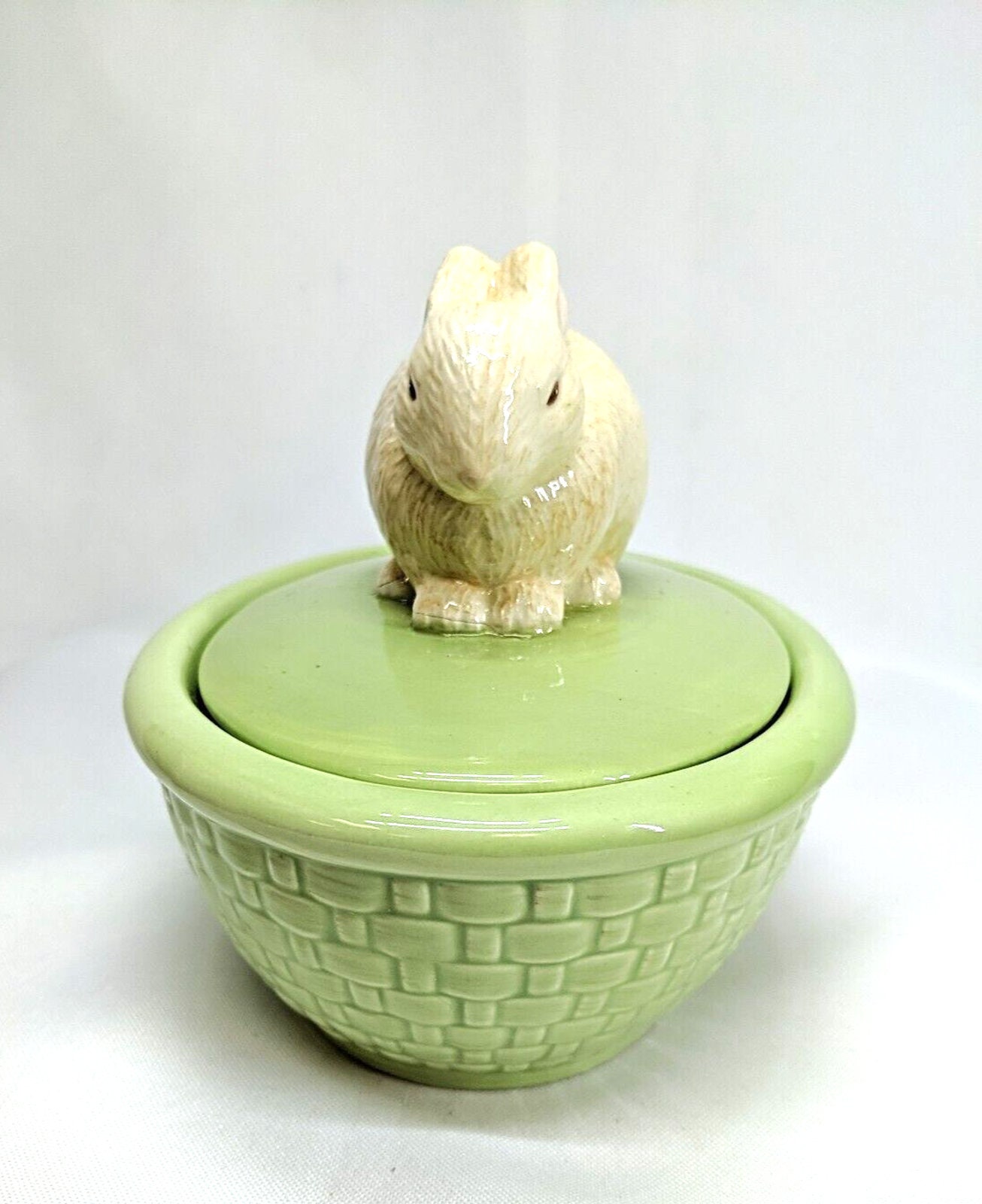 Hallmark Easter Bunny Holiday Dish Green Rabbit Candy Dish Basket Weave ...