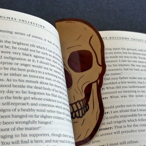 Skull Bookmark for Horror Fans of Scary Books Cool Bookmark Spooky Gift ...