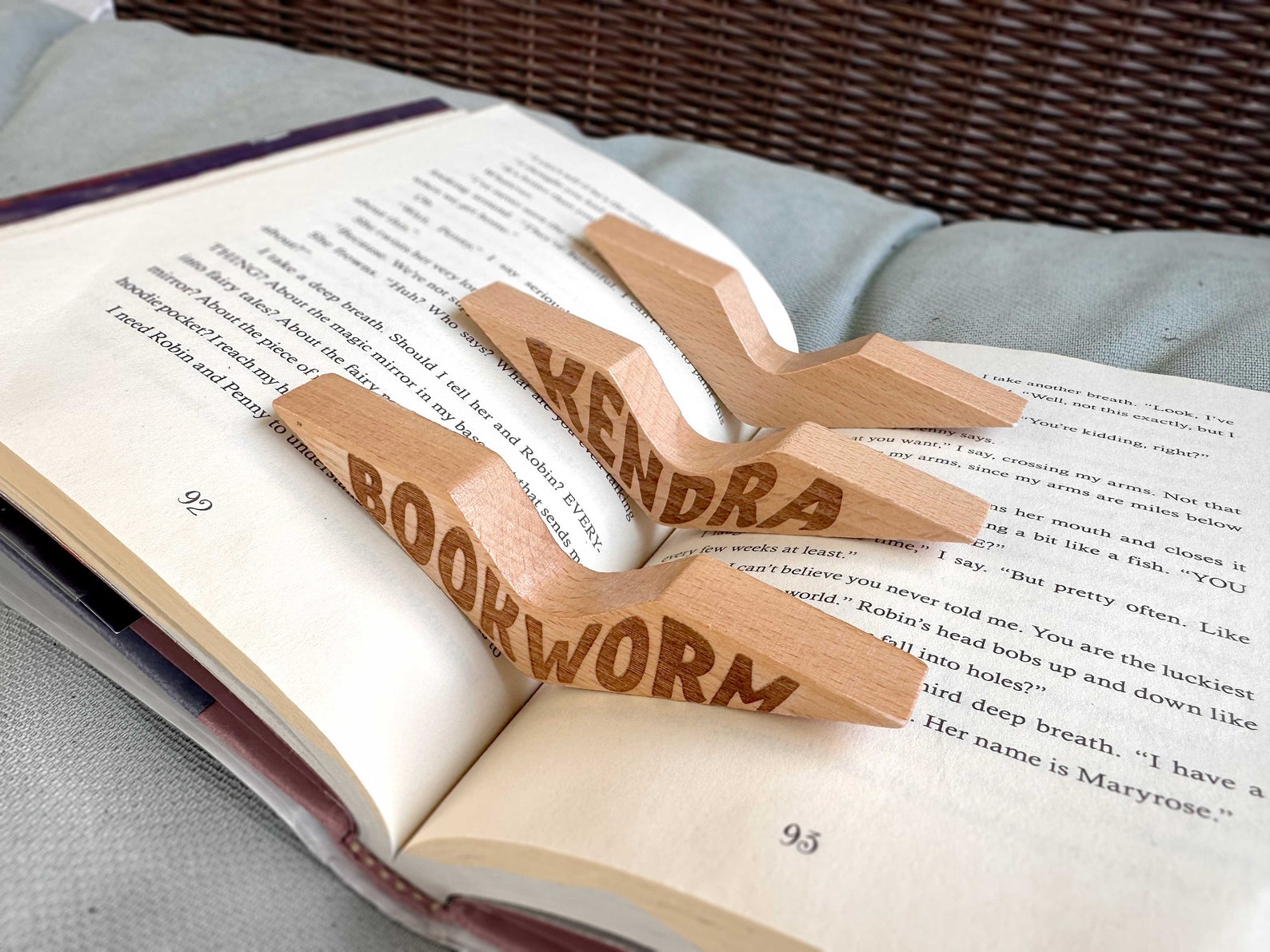 Thumb Book Holder Thumb Page Holder Book Page Reader Gift for Reading ...