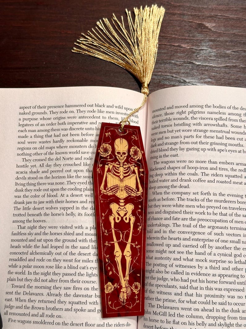 Skeleton Bookmark Skull Bookmark for Horror Fans of Scary Book Funny ...