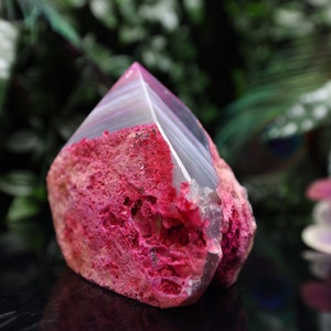 Agate Point. Half Polished, Half Raw, Main Color Pink. Agate Colored ...