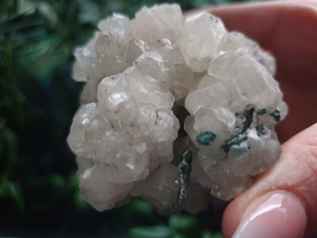 Zeolite, Raw, Main Colors White and Some Green. Crystals and Minerals ...