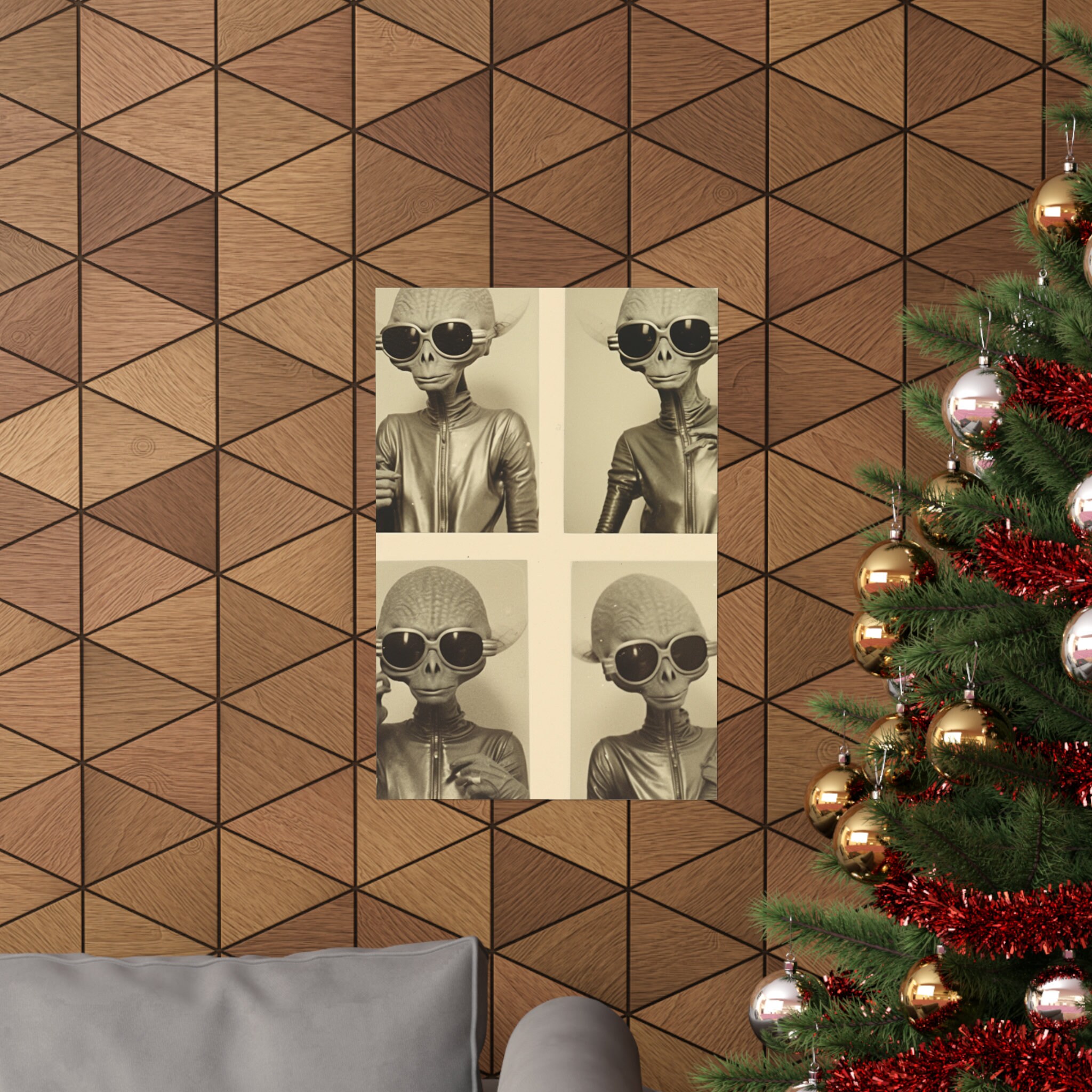 Alien Portrait Print. Funny Sci Fi Poster. Retro Photography of an ...